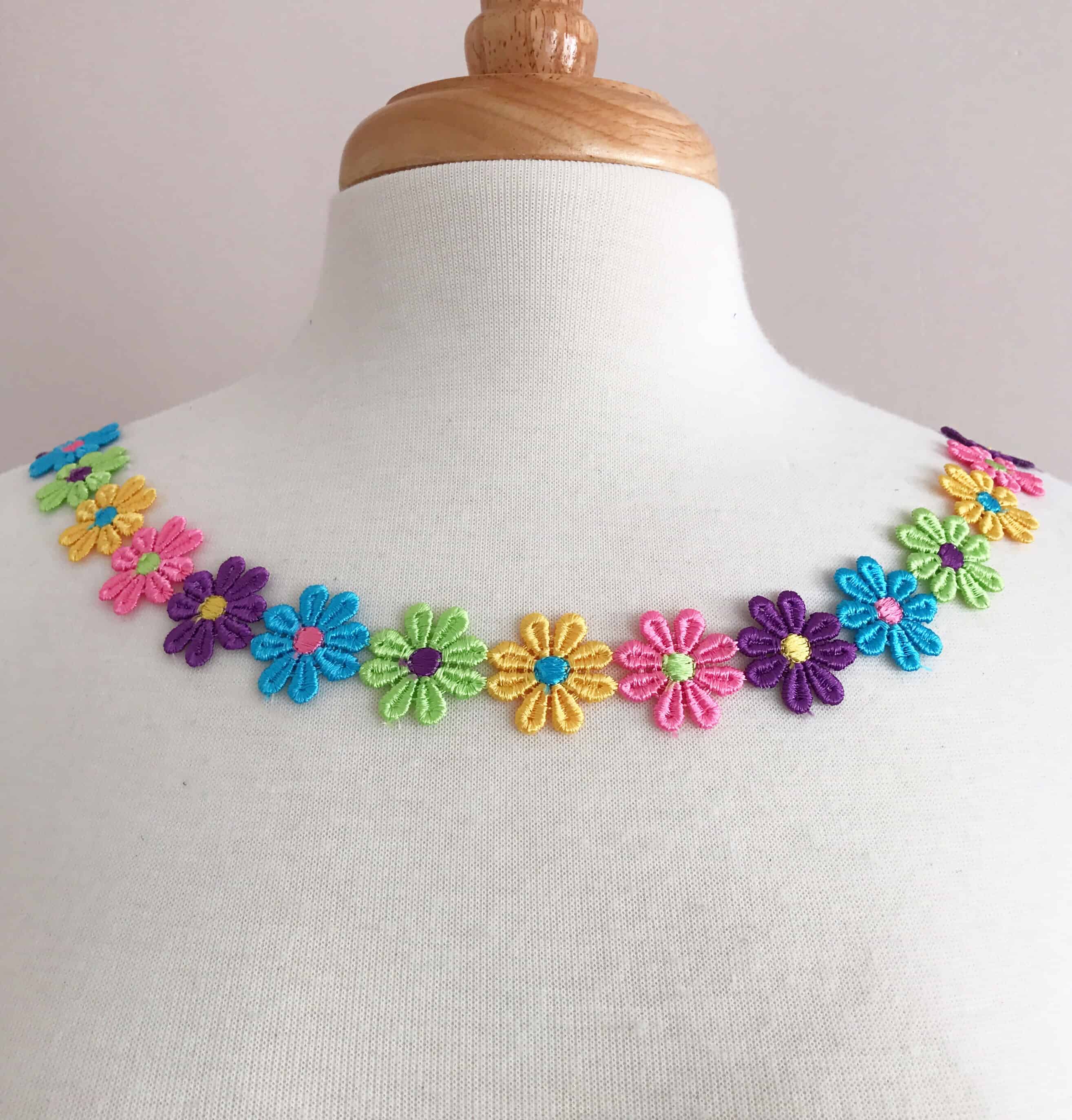 Rainbow Daisy Lace Trim Rainbow Daisy Lace Trim